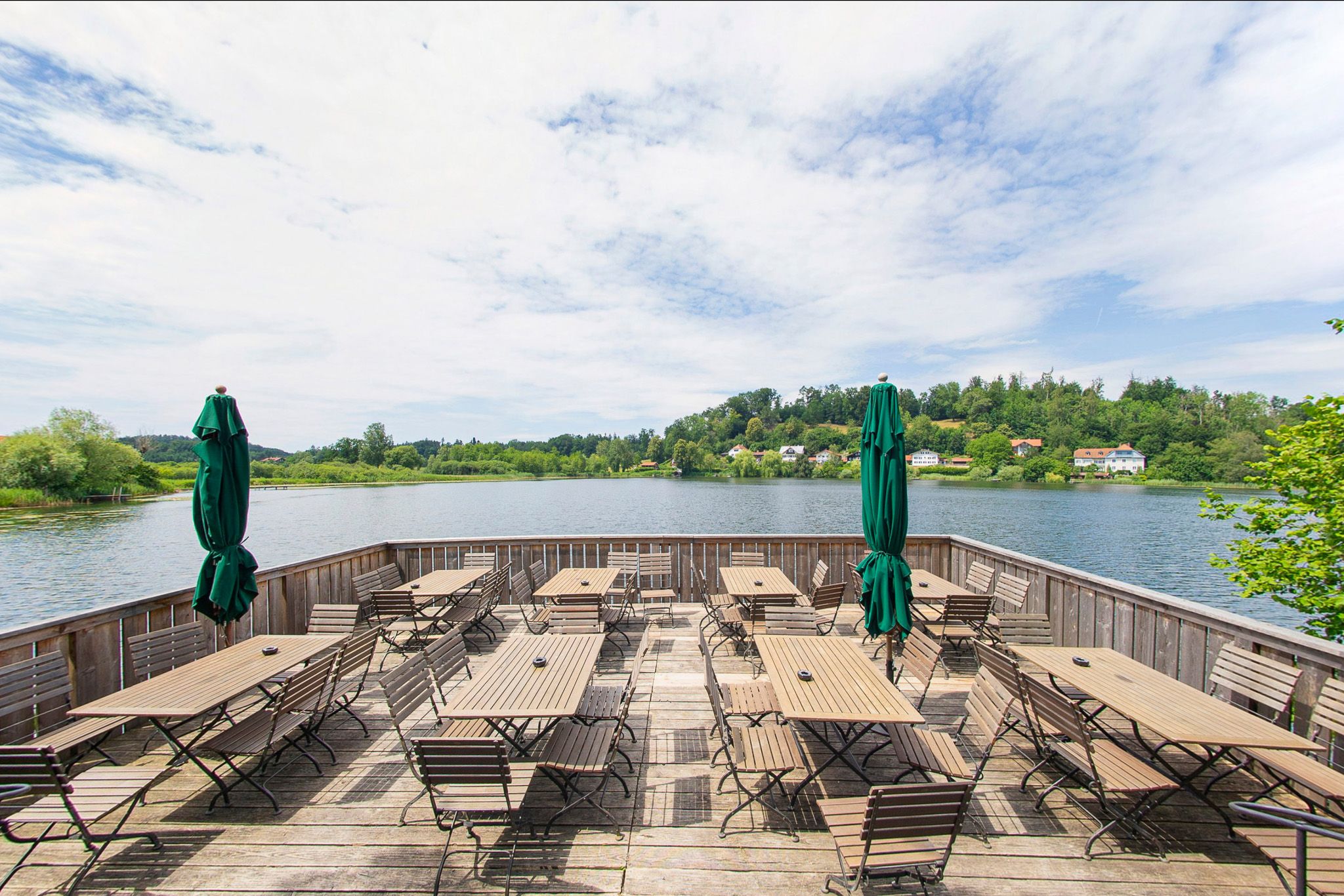 Kloster Seeon: Gaststätte & Seeterrasse